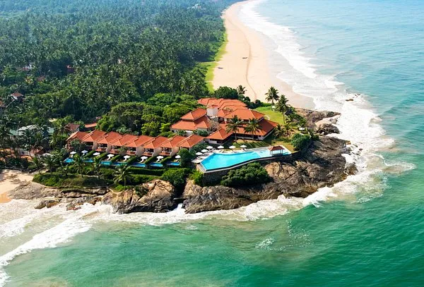 Visit Bentota in Sri Lanka - Beach & Adventure Tours